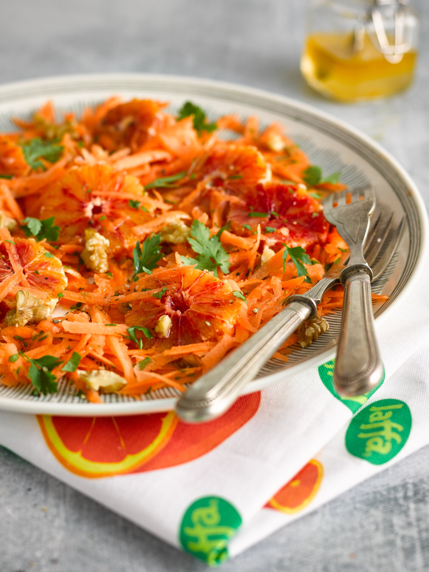 Jaffa Sweet Reds Orange, Grated Carrot and Walnut Salad | Jaffa Fruit